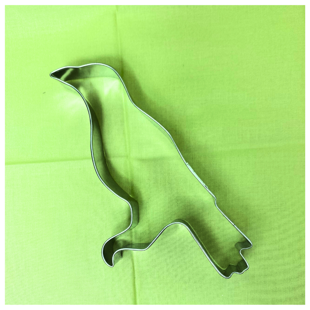 Crow Cookie Cutter – Bake a Cake